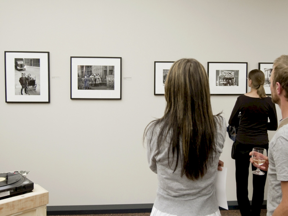 George Rodger: Adventurer and Photographer • Versicherungskammer ...